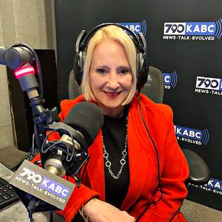 Renee Radio Show - Fraser Communications